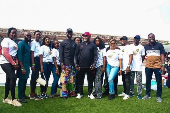 Nigerian Doctor, Fola David, Sets New Guinness World Record for Largest ...