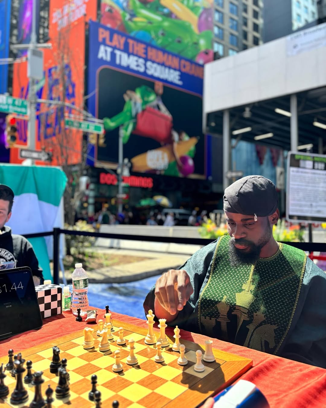 Tunde Onakoya Sets New Guinness World Record With 64-Hour Chess ...